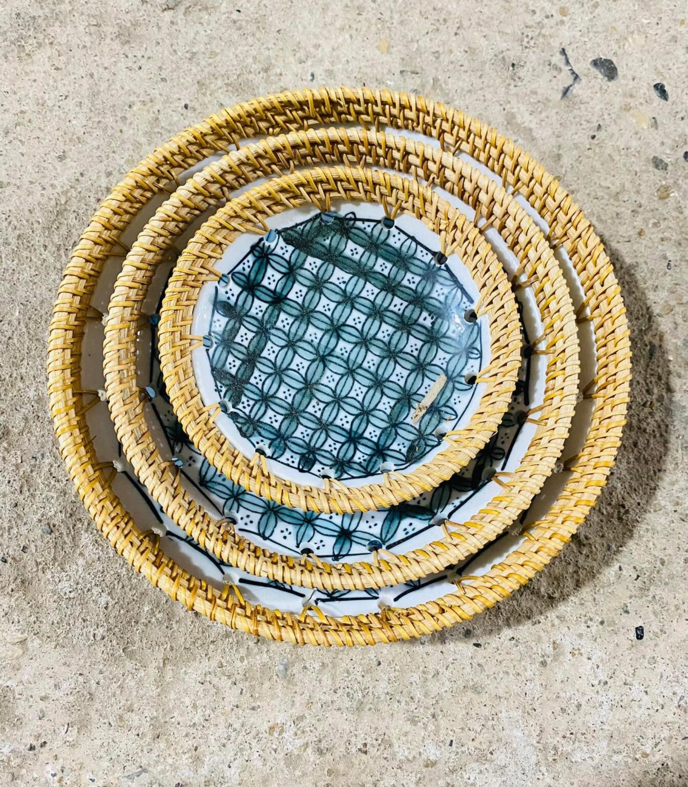 Porcelain Round Plate - MINH THANH